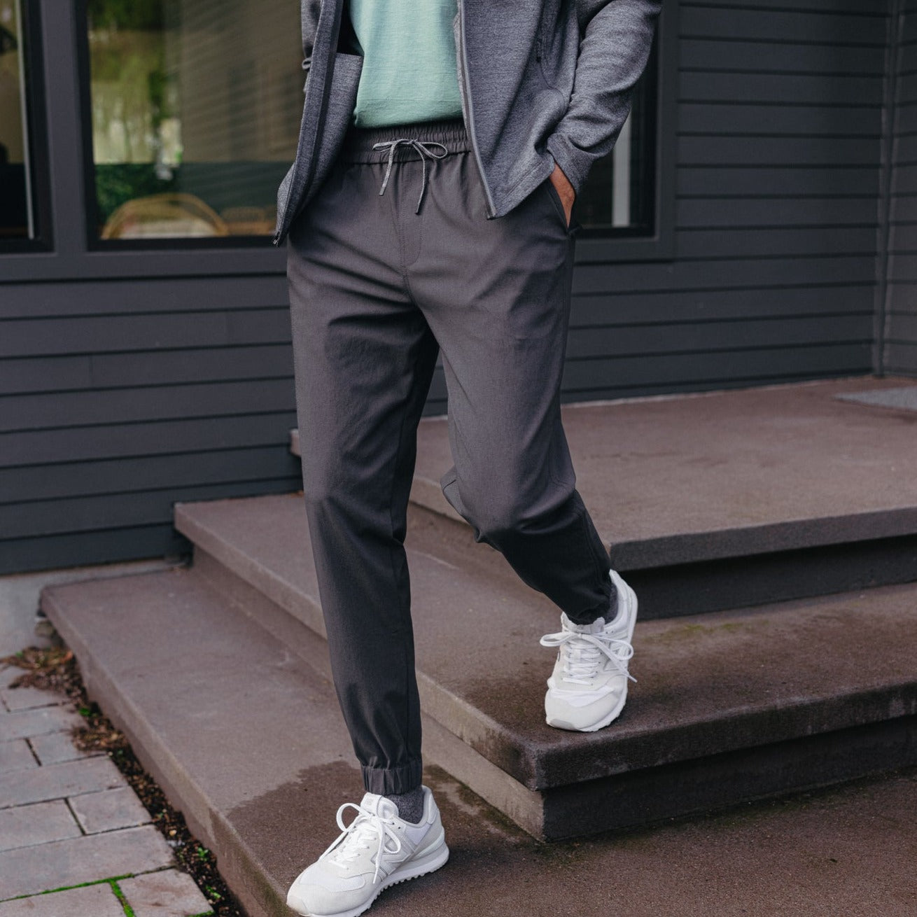 Merino Wool Stretch Tech Jogger | Black – Woven Joggers | Wool&Prince