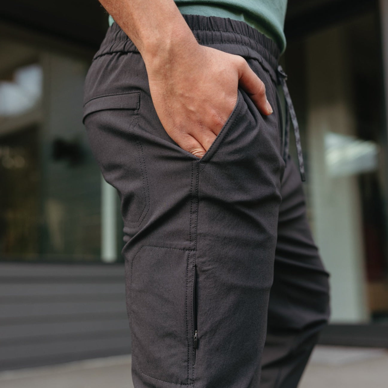 Merino Wool Stretch Tech Jogger | Black – Woven Joggers | Wool&Prince